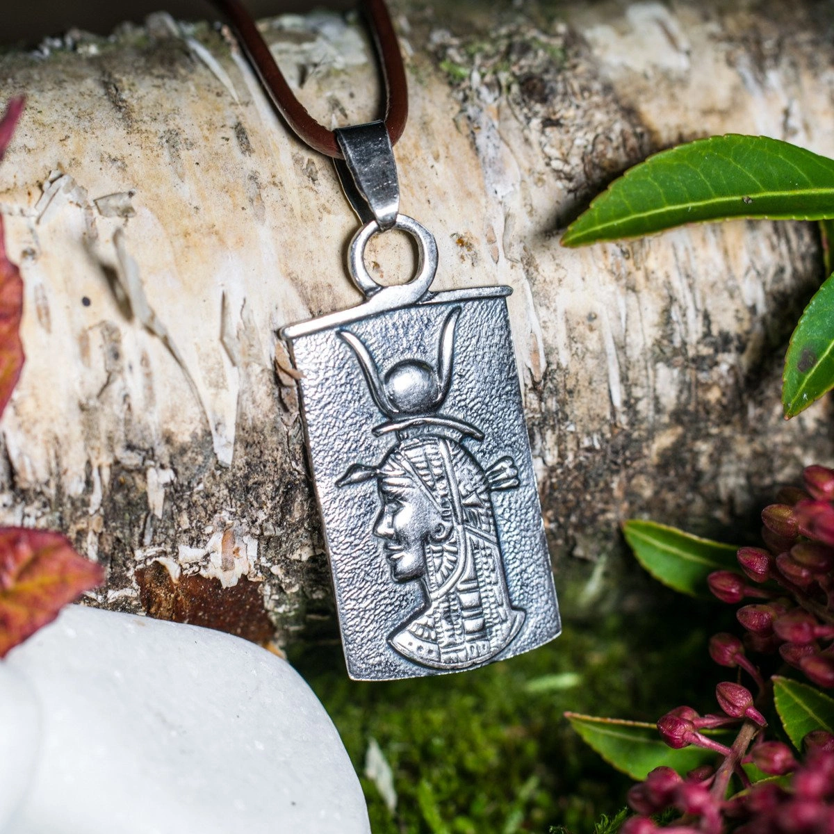 Isis Amulett Talisman aus Silber 925 - esoterik Shop online Secretum Antrum