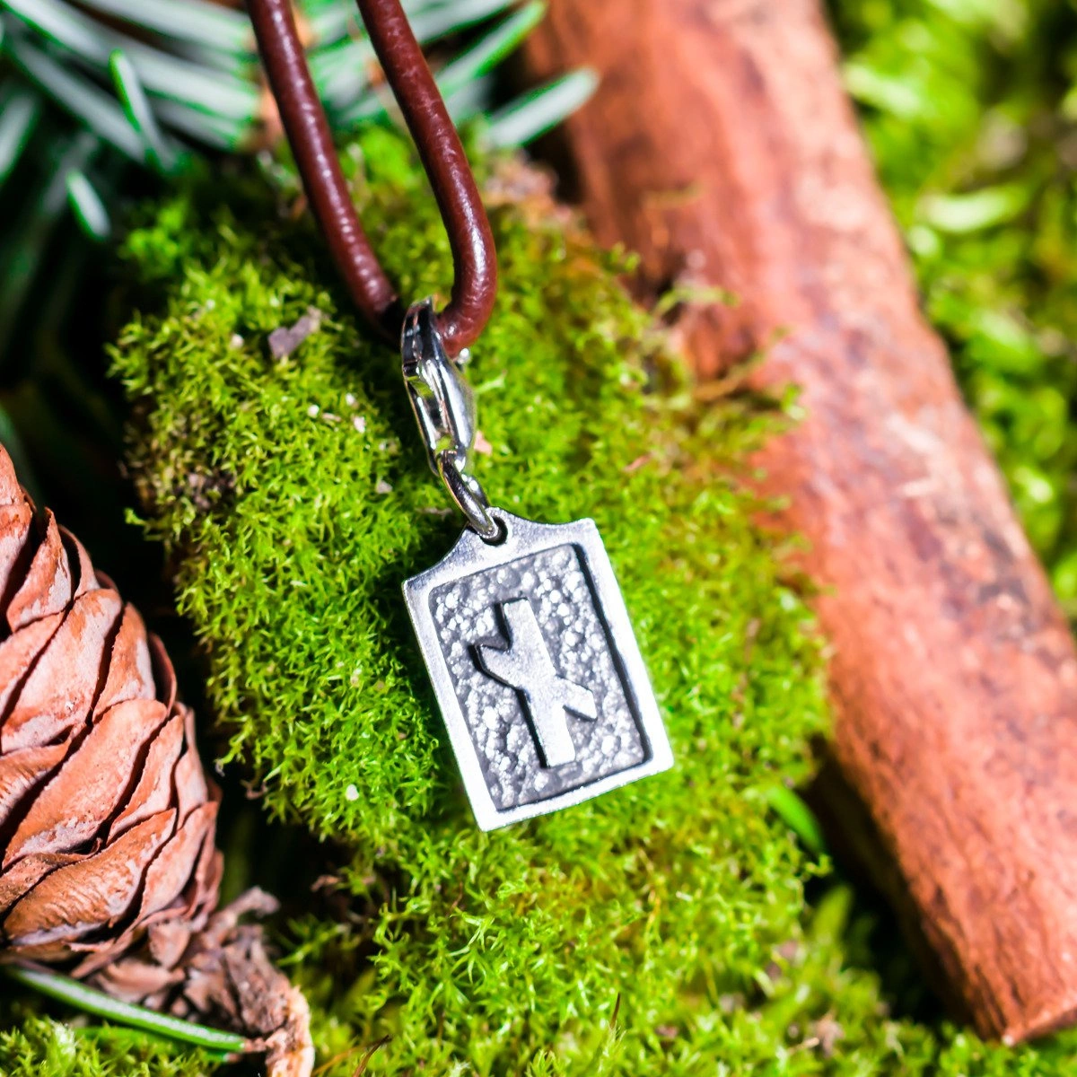 Rune Naudiz Charms - esoterik Shop online Secretum Antrum